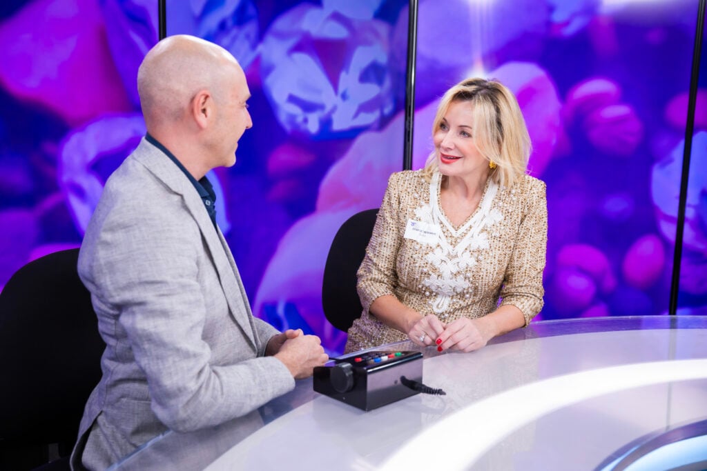 How to Write a Press Release Your Audience Will Want to Read (with 10 ...